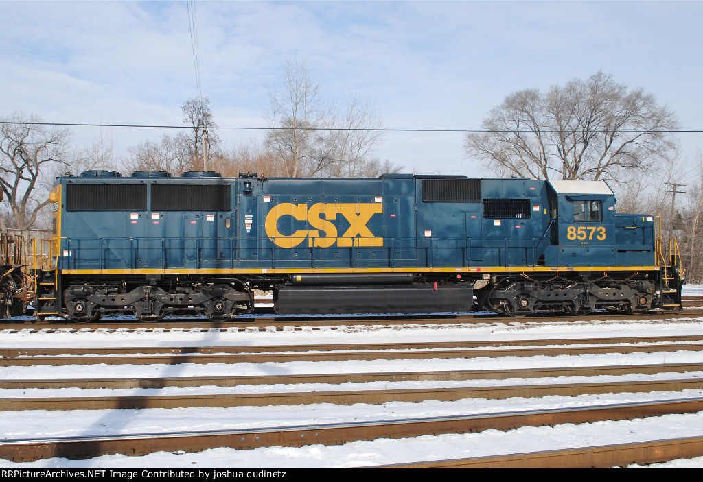 CSX 8573